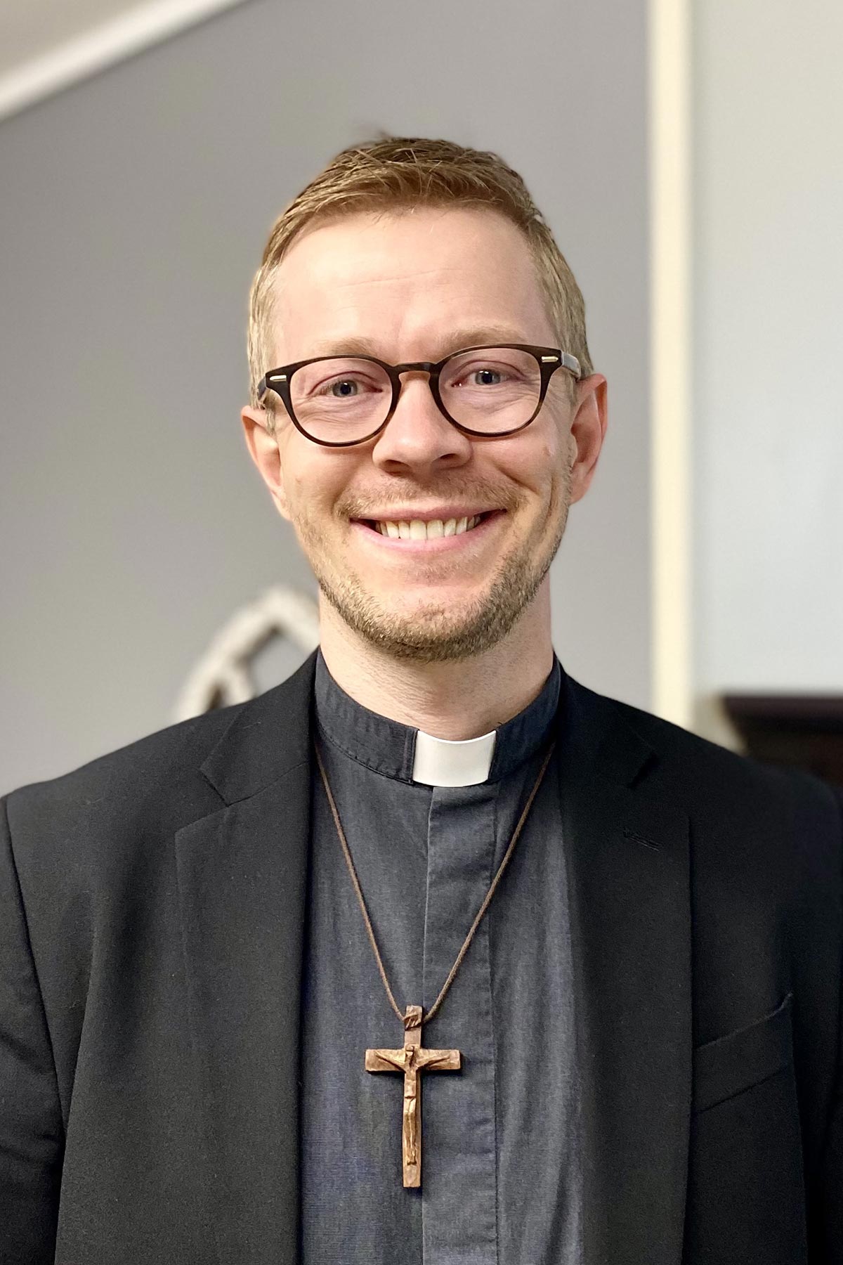 Rev. Paul Flo accepts call to join Seminary academic staff - Concordia ...